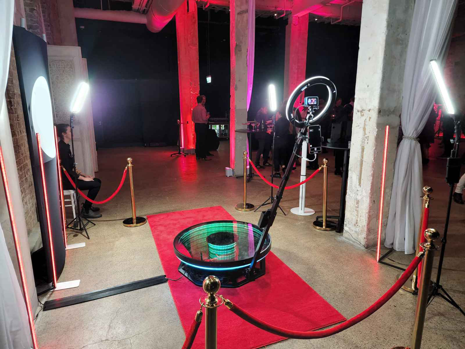 5 Reasons to Rent a Photobooth for Your Next Event - Spin and Spin ...